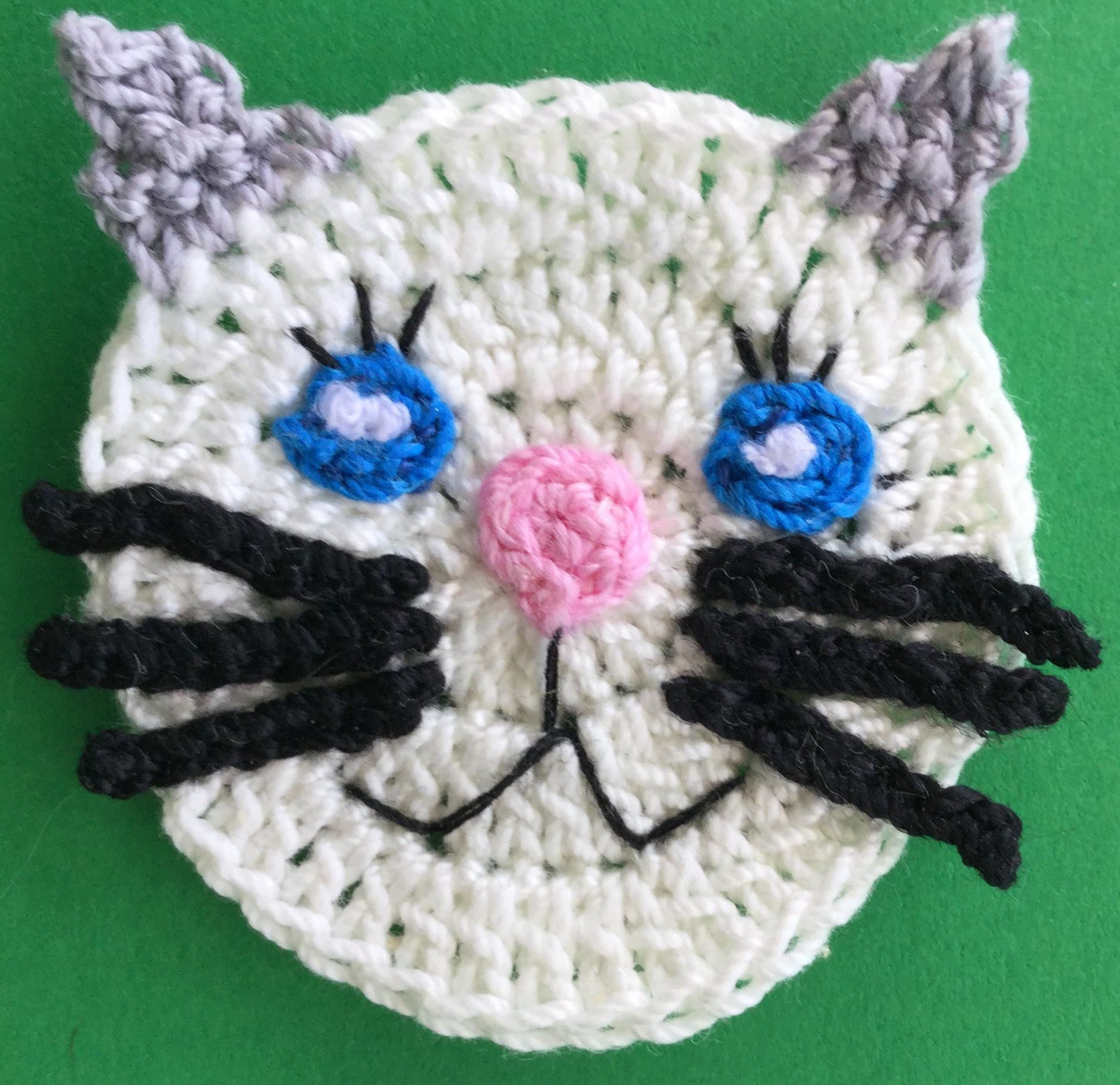 crochet-easy-cat-2-ply-head-with-eyelashes • Kerri's Crochet