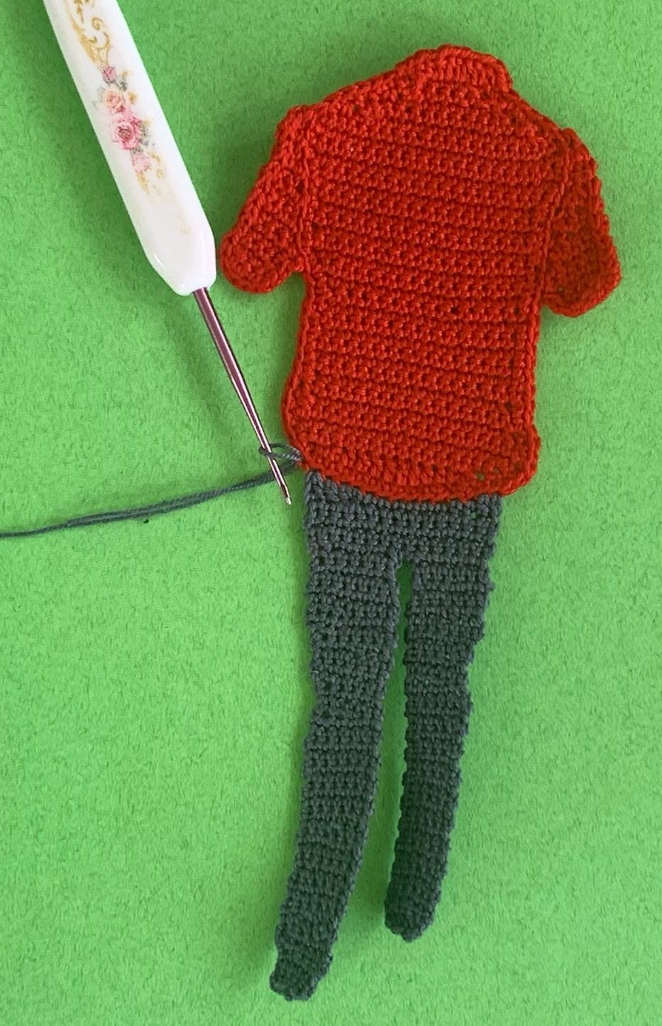 crochet-man-2-ply-joining-for-trousers-neatening-row • Kerri's Crochet