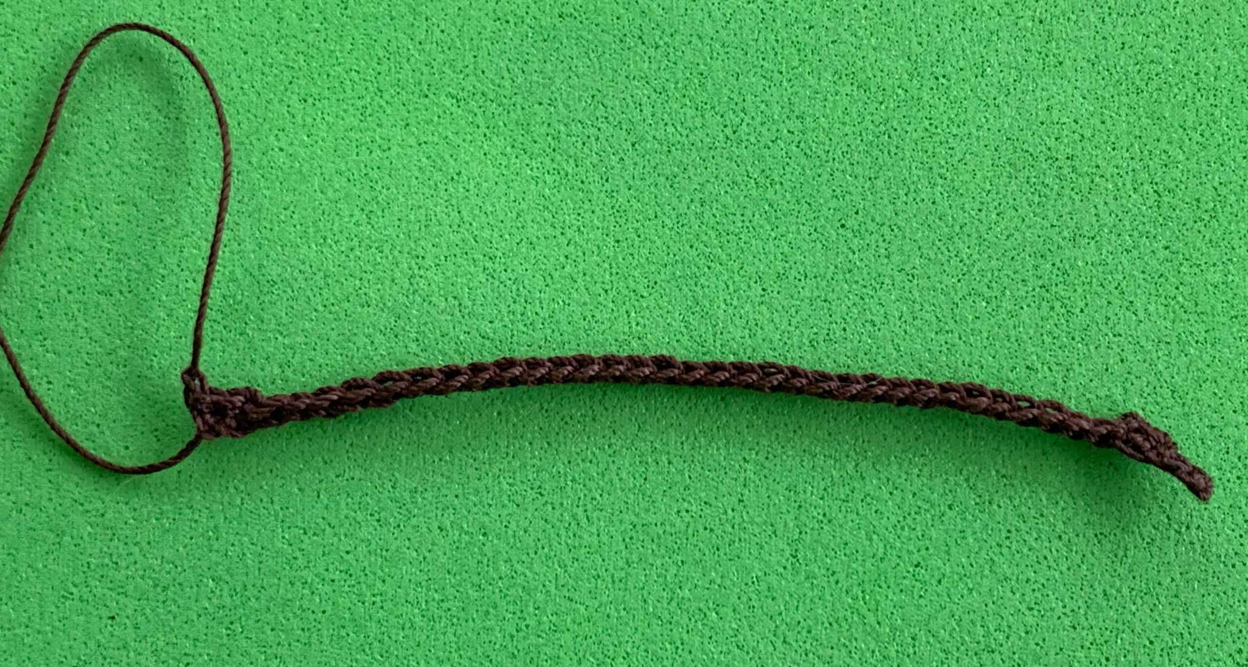 crochet-violin-2-ply-bow-row-1 • Kerri's Crochet